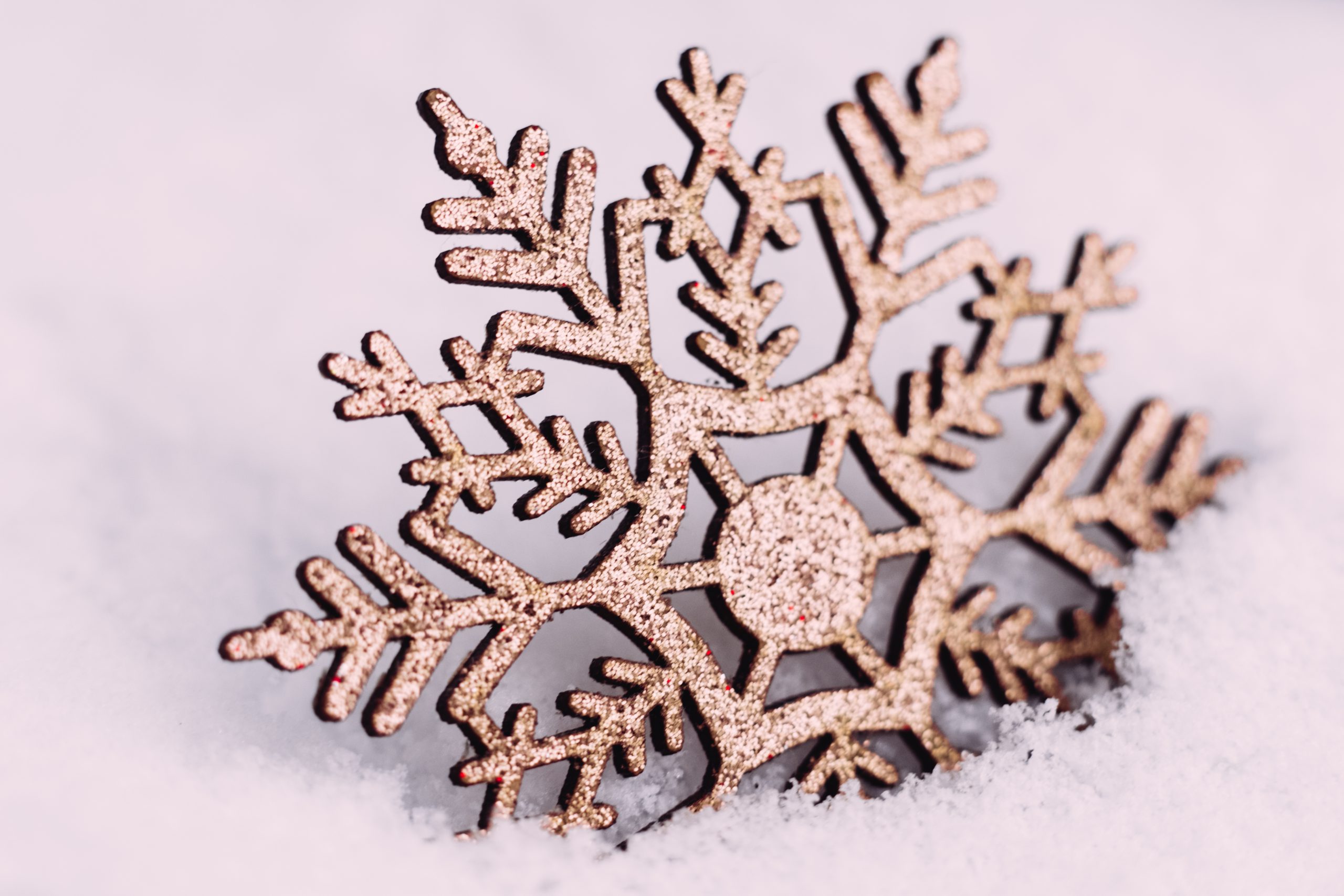 Gold glitter snowflake - freestocks.org - Free stock photo